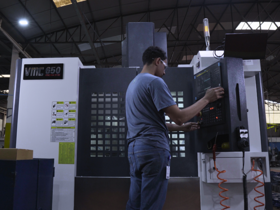 Usinagem Industrial: Processos, Ferramentas e Aplicações - MACOPEMA